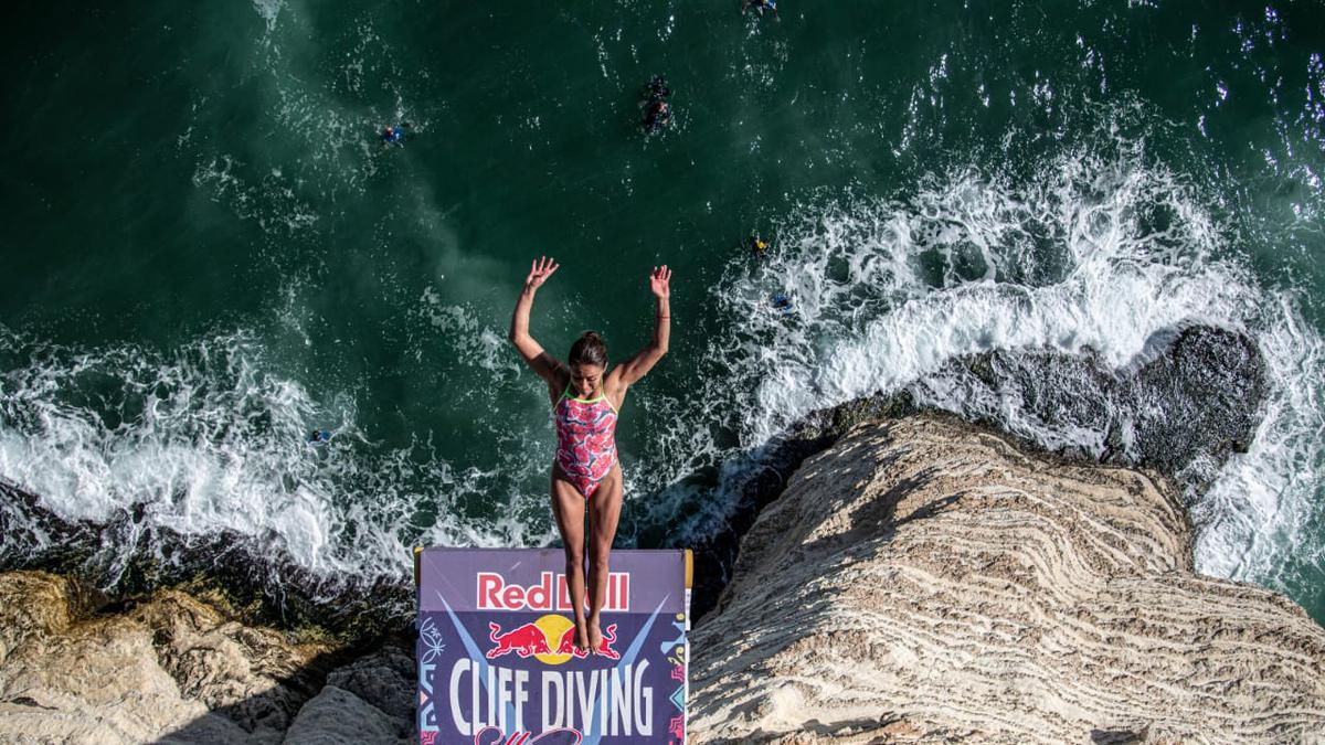 Red Bull Cliff Diving World Series 2020 Batal, Bali Bersiap Jadi Tuan ...
