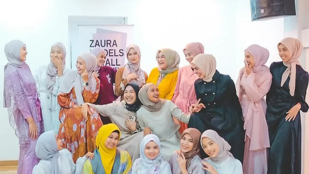 Zaura Intensive Catwalk Class Batch 2: Warna-Warni dan Lebih Intensif ...