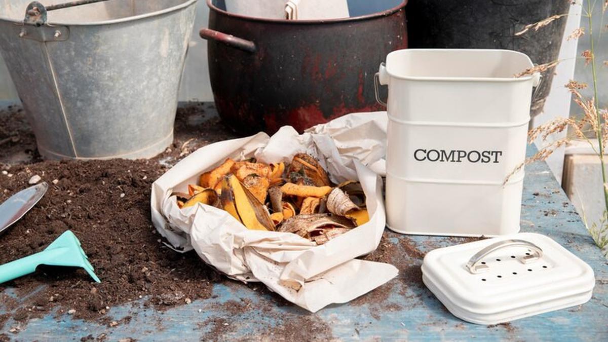 Pengertian Kompos, Ketahui Proses Pembuatan, Penggunaan, dan Manfaatnya ...
