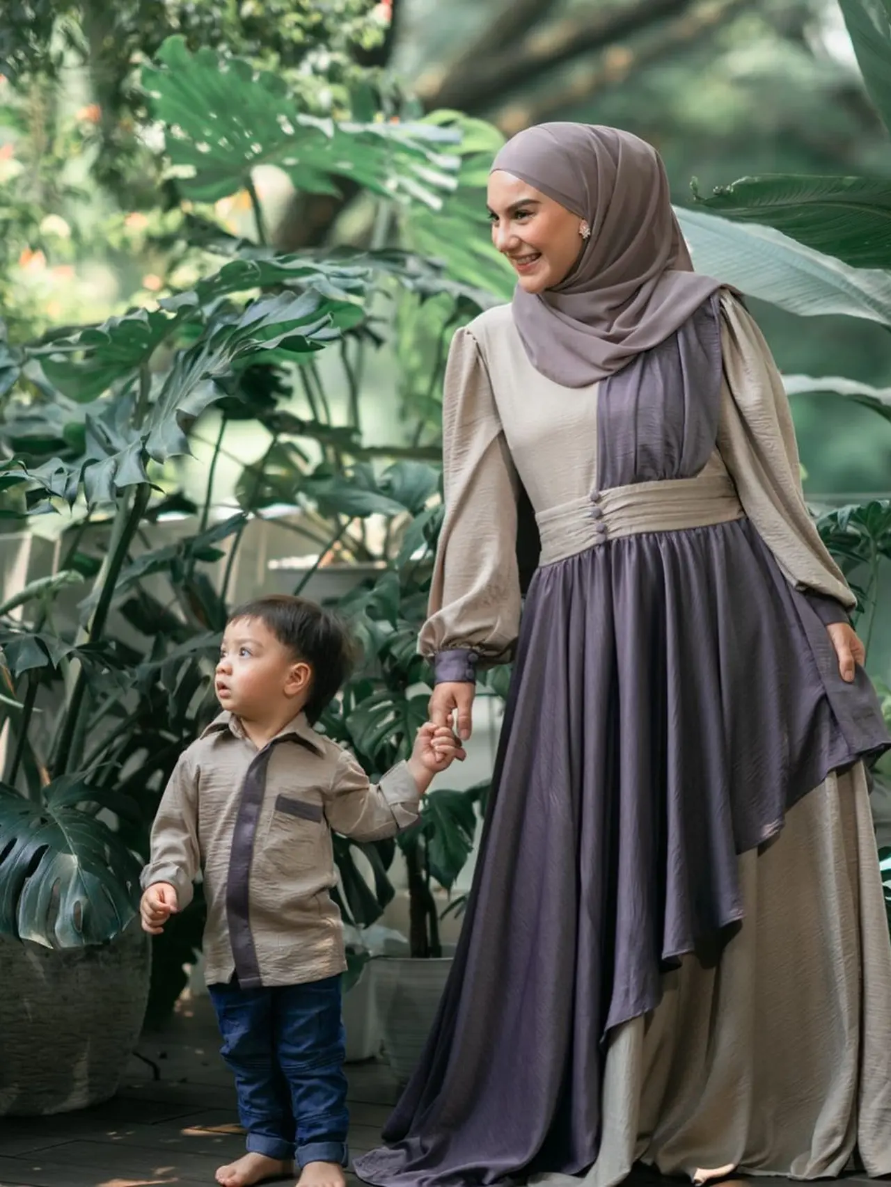 8 Model Baju Gamis Simple dan Elegan, Simak Inspirasinya dari Citra ...