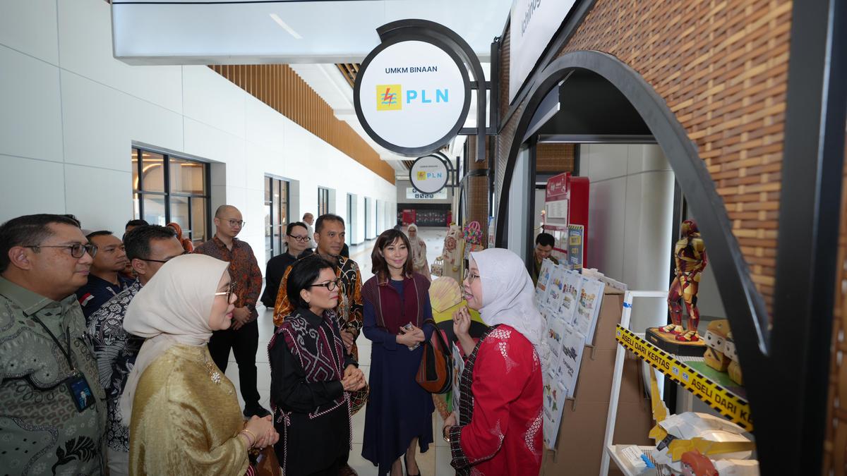 UMKM Binaan PLN Jakarta Mejeng di Stasiun Kereta Cepat Halim - Bisnis Liputan6.com