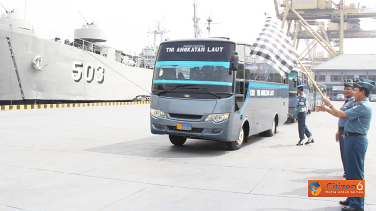 5 Bus Dinas Bawa Anggota TNI AL Mudik Bersama - Citizen6 Liputan6.com