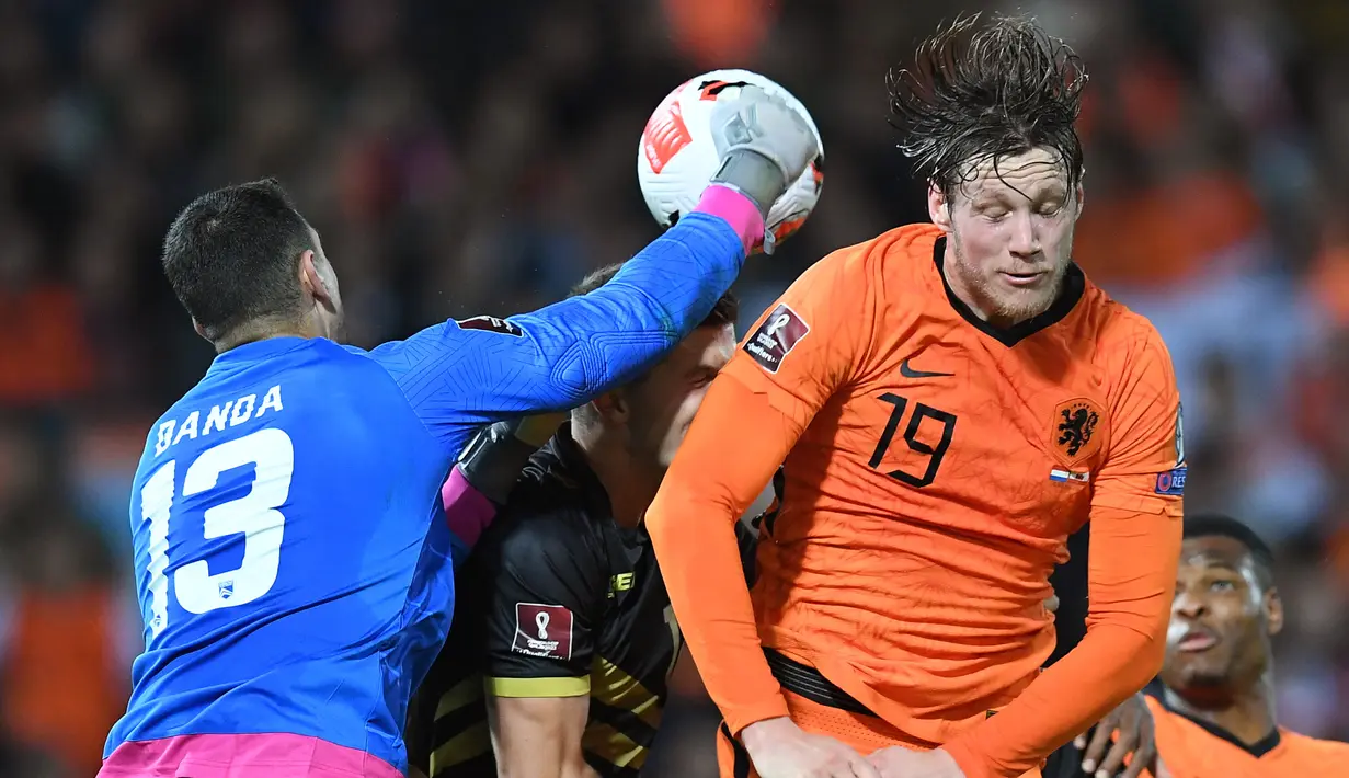 FOTO: Belanda Menang Setengah Lusin Gol atas Gibraltar - Foto Liputan6.com