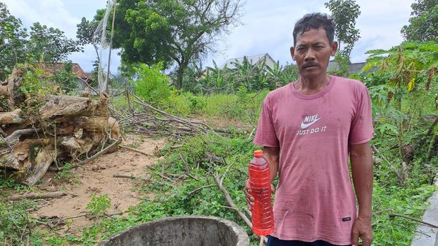 Air Sumur Warga di Tuban Berubah Warna Merah, DLH Turun Tangan ...