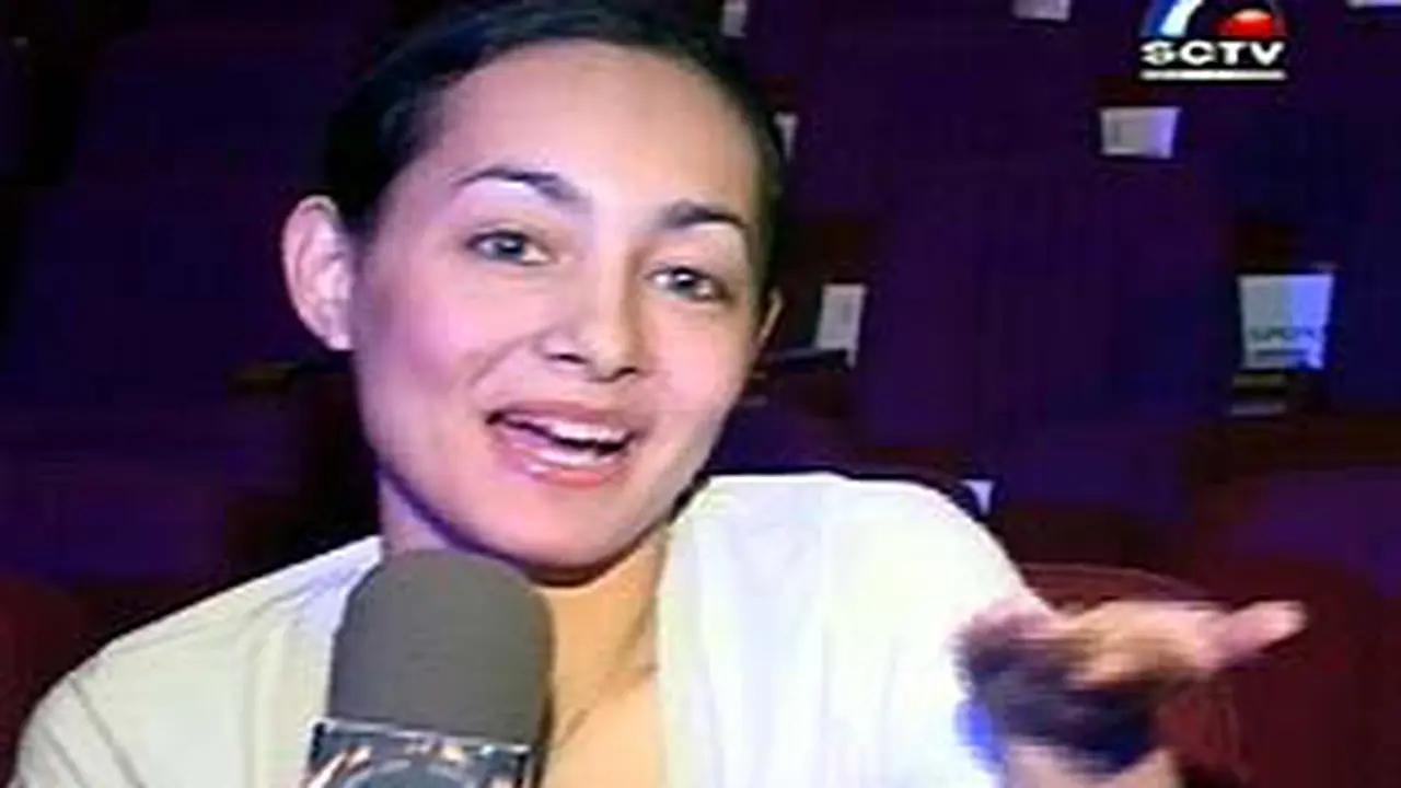 Dewi Rezer-Ari Wibowo Pacaran? - ShowBiz Liputan6.com