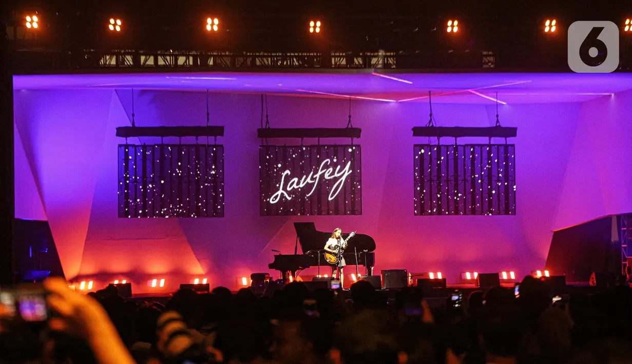 Pertama Kali Tampil di Indonesia, Laufey Sukses Hipnotis Penonton Java Jazz Festival 2023 - Foto ...