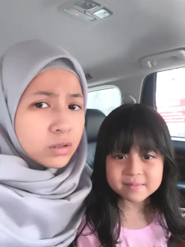 7 Potret Natural Natasha Rizky Tanpa Makeup, Ibu Tiga Anak Bak ABG