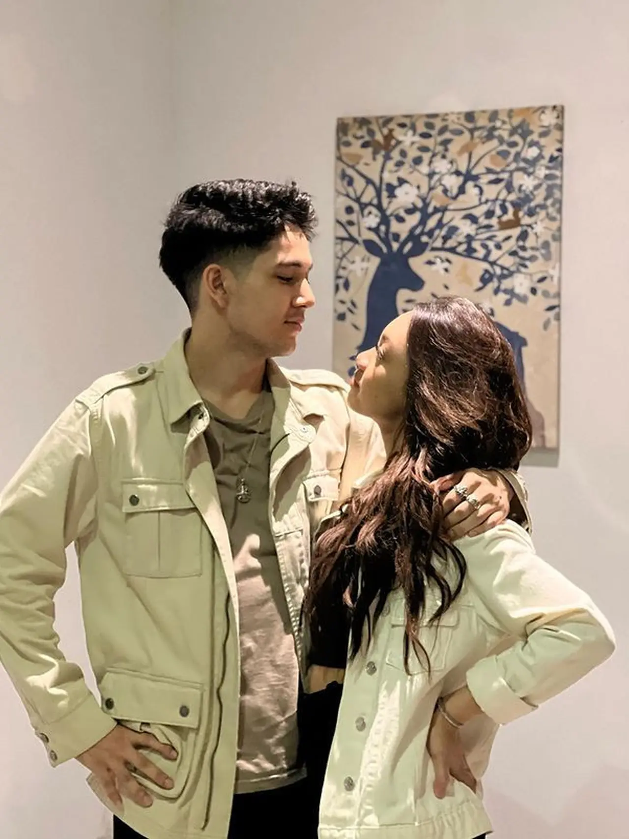 6 Potret Kebersamaan Naura Ayu dan Fadi Alaydrus, Curi Perhatian - Hot ...