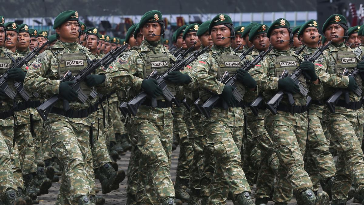 Komisi I DPR Nilai Seragam Baru TNI: Warnanya Cocok untuk Misi-Misi PBB