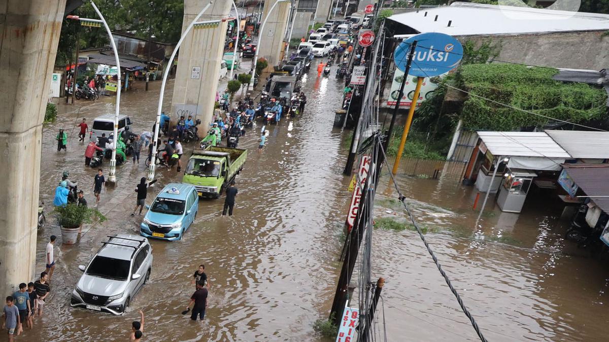 Deretan Wilayah Jakarta yang Dilanda Banjir Akibat Hujan Deras yang ...