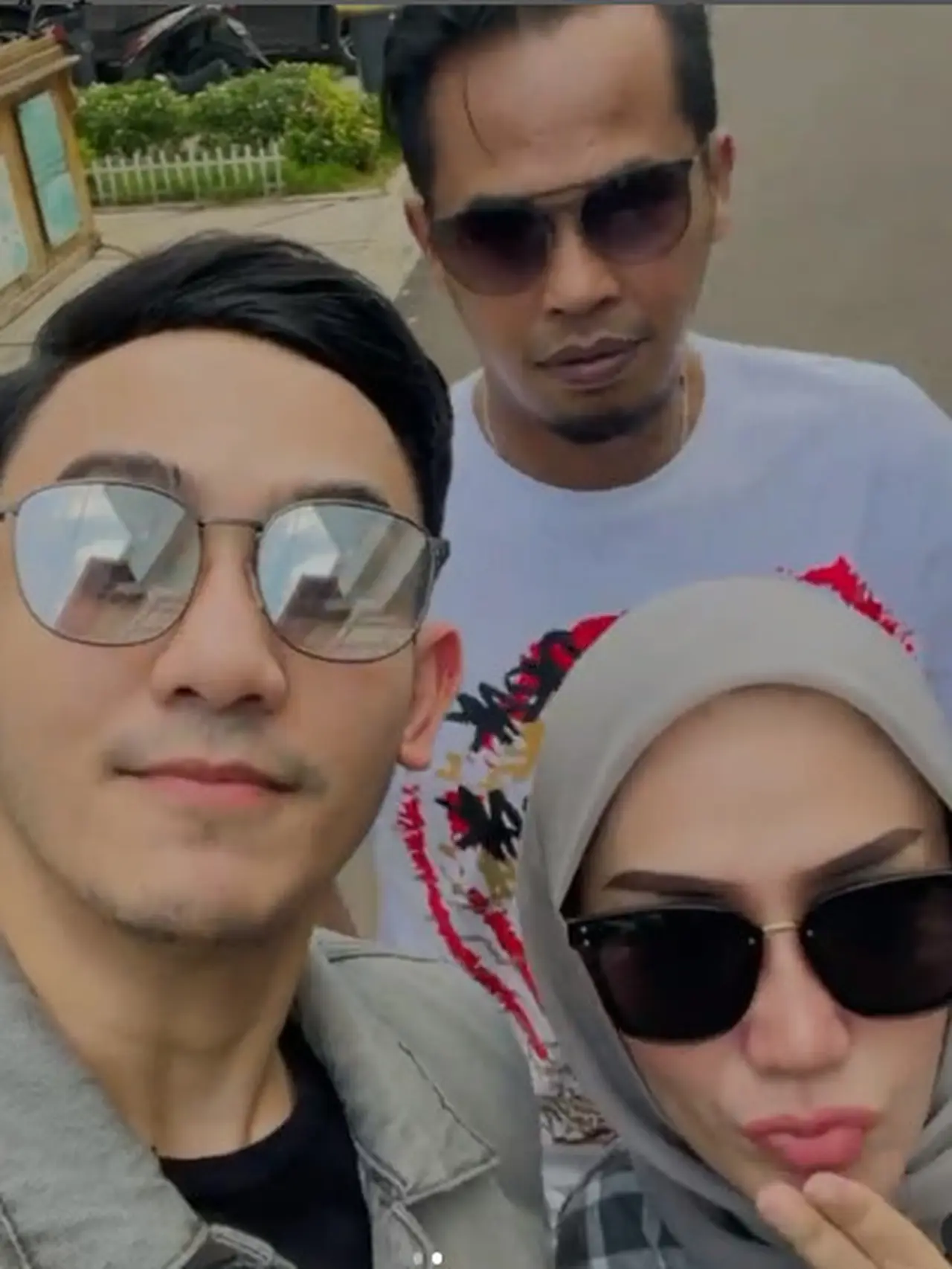 Dikabarkan Dekat, Ini 5 Potret Mama Lita dan Firhan MasterChef - Hot ...