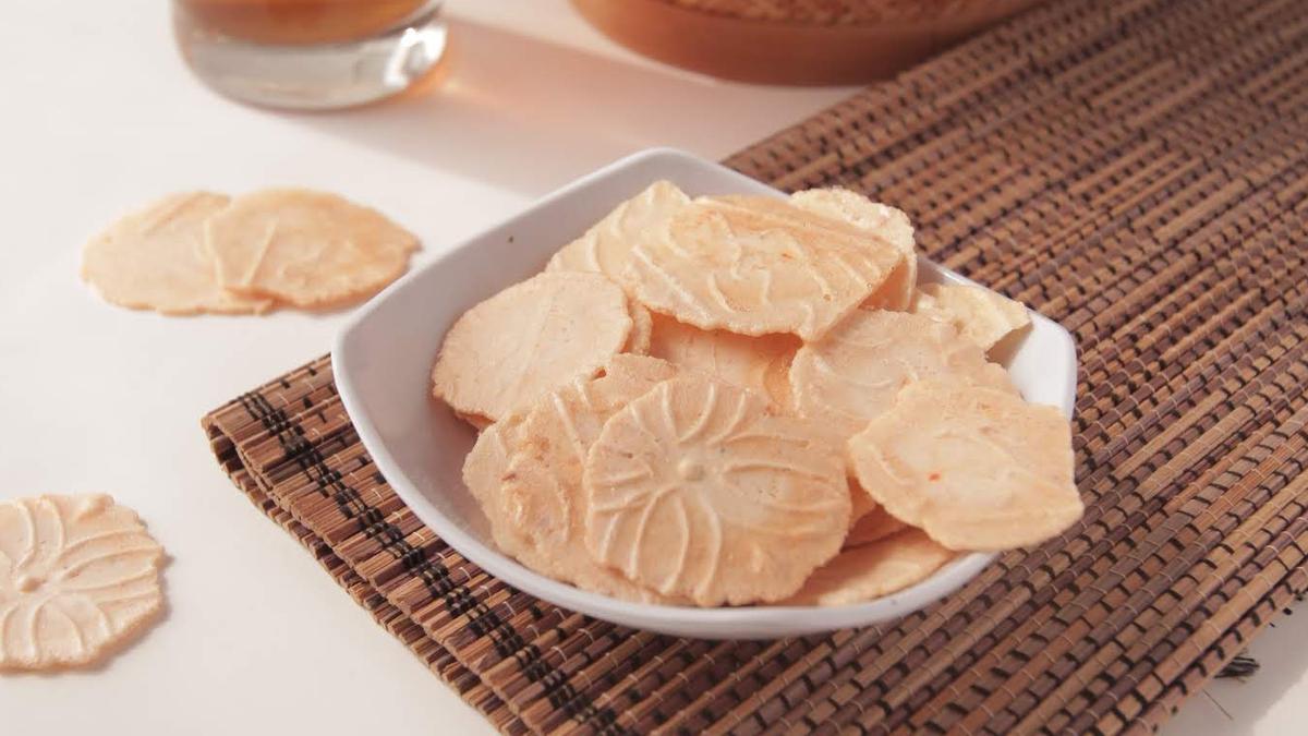 Cara Membuat Opak Gambir yang Renyah - Food Fimela.com