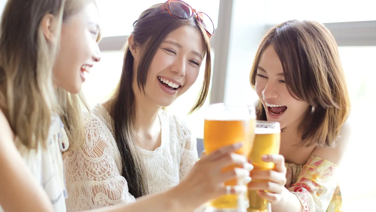 Wajah Memerah Usai Minum Alkohol, Apa Penyebabnya? - Citizen6 Liputan6.com