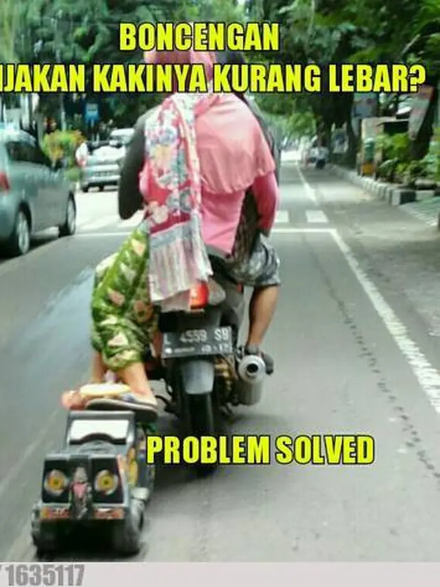 6 Tingkah Pengendara Motor Bonceng Emak-Emak Ini Bikin Elus Dada - Hot Liputan6.com