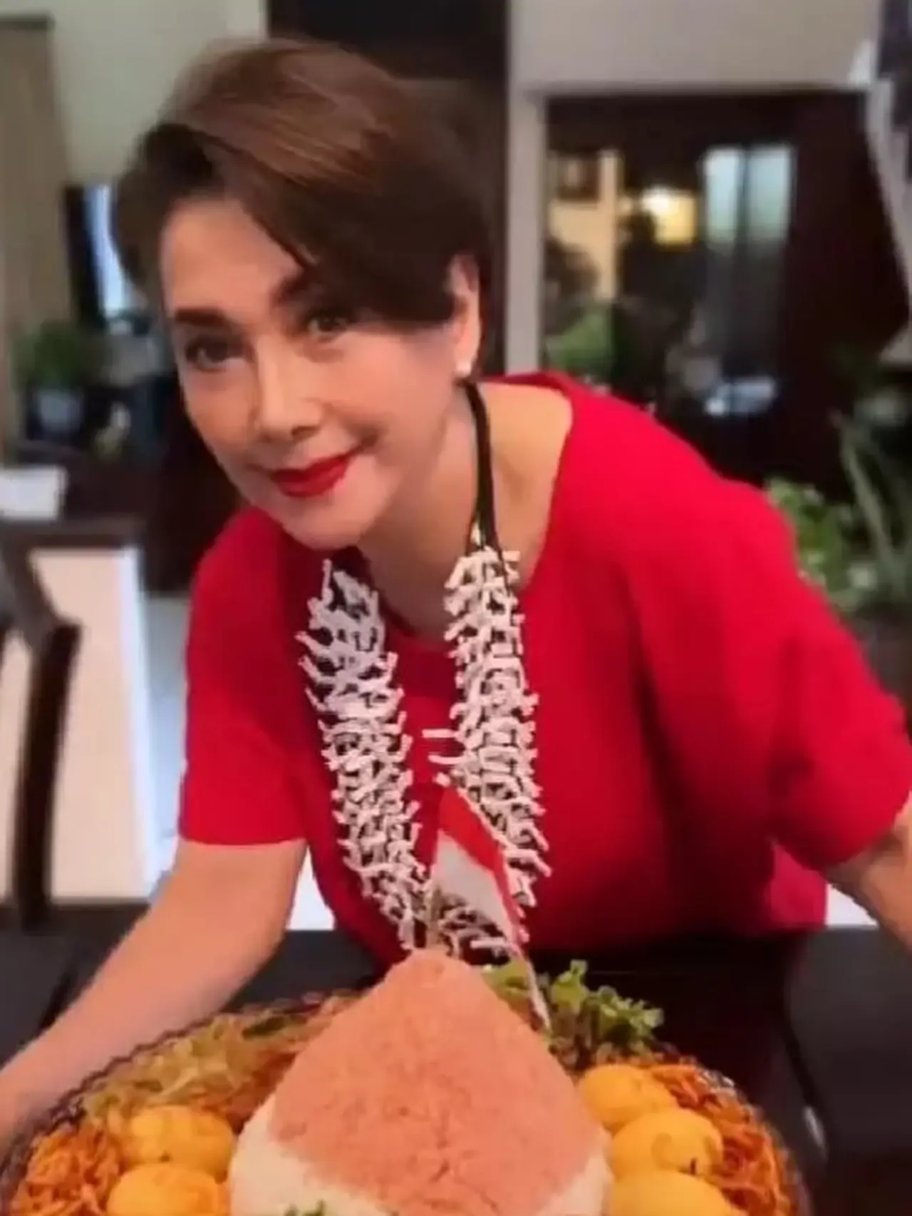 Potret Widyawati yang Terus Eksis di Industri Hiburan, Cantik Sejak Muda Sampai Usia Senja