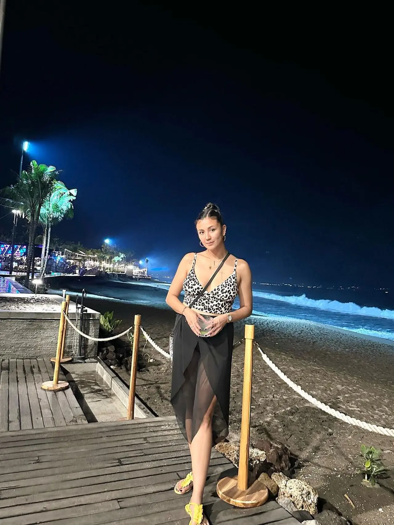 Masuk Usia 40 Tahun, 8 Potret Sharena Delon yang Masih Cocok Disebut ...