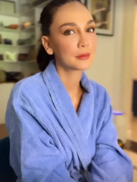 Potret Awet Muda Luna Maya Dinda Kanya Dewi Dan Donna Agnesia Saat Latihan Voli Terlihat