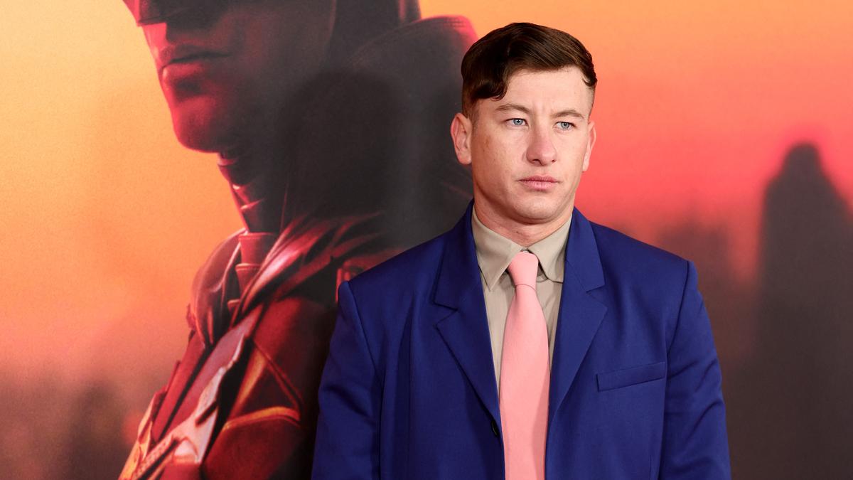 Aktor Dunkirk Barry Keoghan Buka Suara Soal Hubungan Ayah dan Anak yang ...