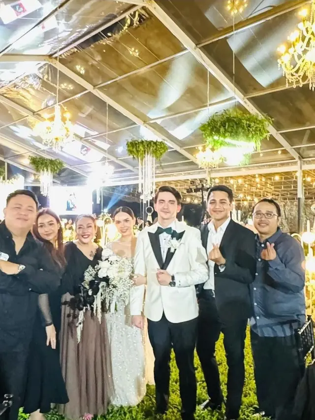 10 Potret Pernikahan Christ Laurent dan Marcella Michelle, Gelar Resepsi Mewah - Hot Liputan6.com