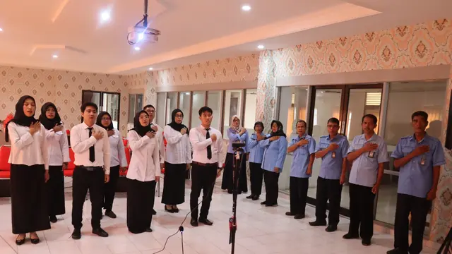 Teruskan Perjuangan, 8 Angkasawan LPP RRI Palangka Raya Dilantik Menjadi PNS - Regional Liputan6.com