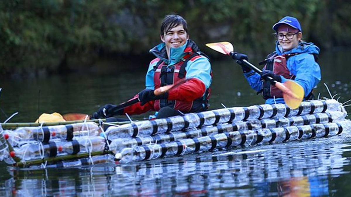 Botol Bekas Jangan Dibuang: Manfaatkan Sebagai Perahu Unik - Photo ...