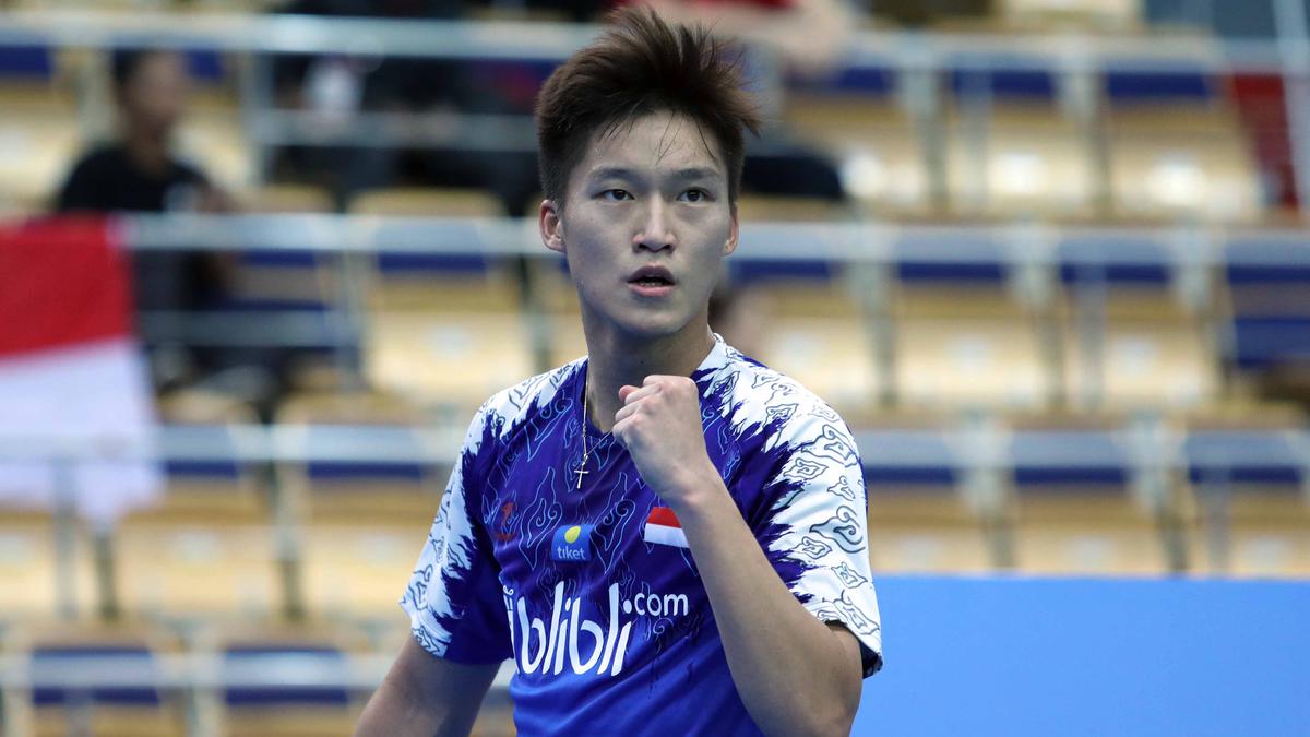 Bungkam Unggulan 3, Yonathan Masuk 8 Besar Kejuaraan Dunia Junior Bulu Tangkis - Bola Liputan6.com