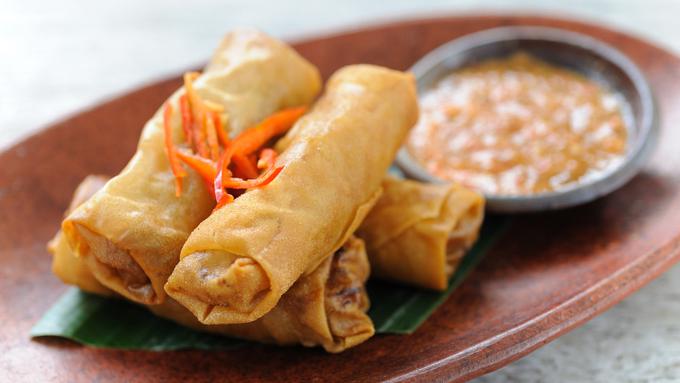 Resep Lumpia Enak Isi Daging Ayam ala Rumahan - Food Fimela.com