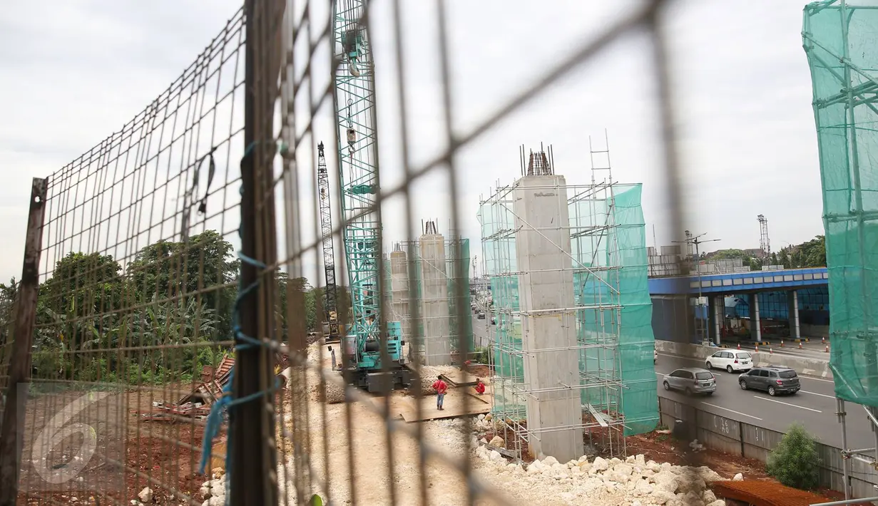 Target Rampung 2019, Tiang LRT Mulai Berdiri Kokoh di Jakarta - Foto ...