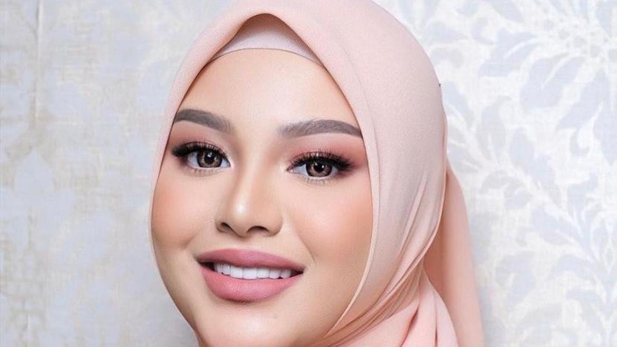 Main Tenis, Outfit Aurel Hermansyah Curi Perhatian Publik