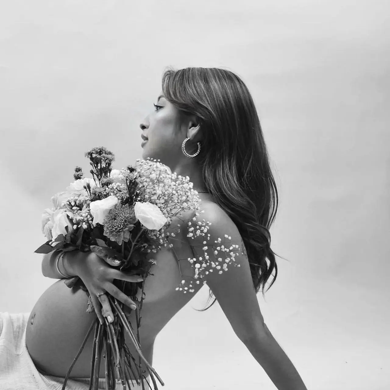 6 Potret Maternity Shoot Jennifer Coppen, Mama Muda Siap Sambut Buah ...