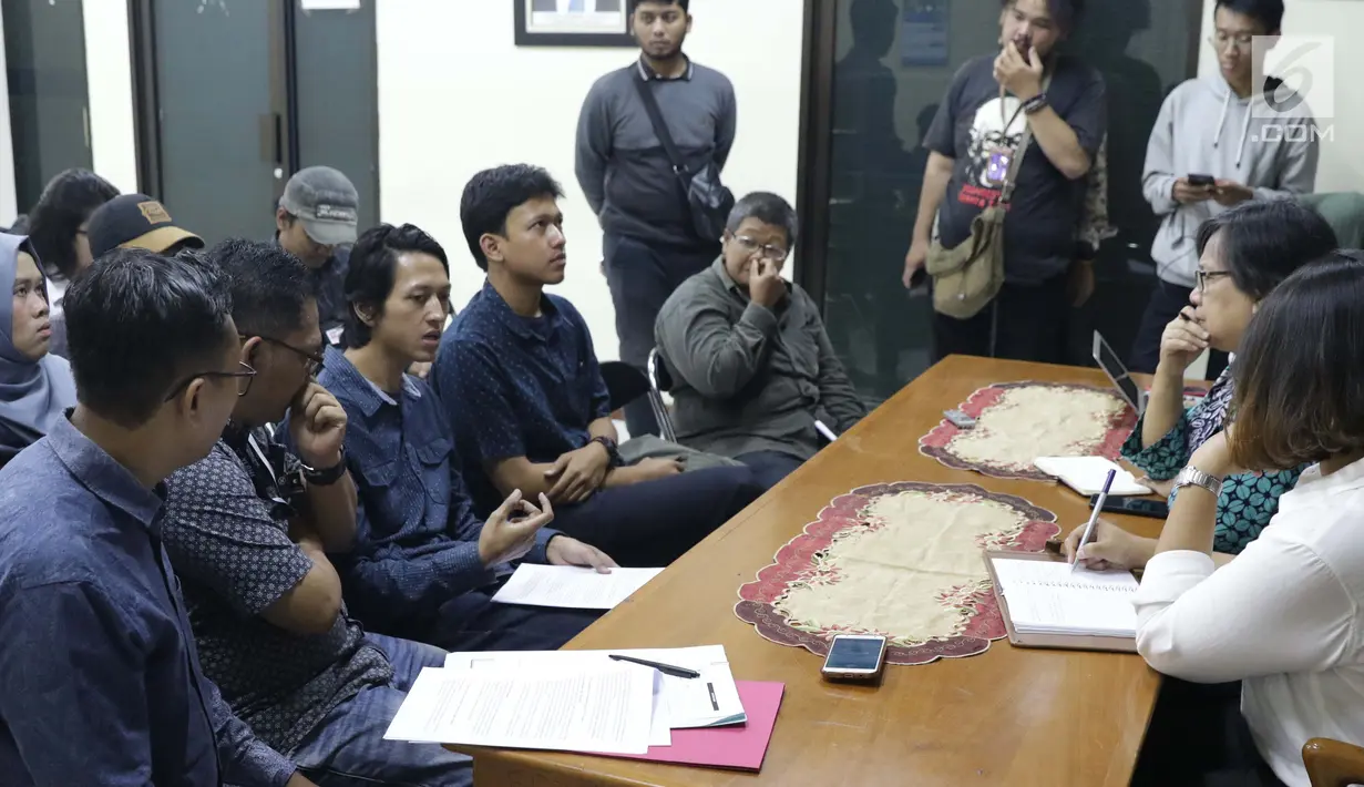 FOTO: Kontras dan YLBHI Laporkan Kekerasan Saat May Day kepada Komnas ...