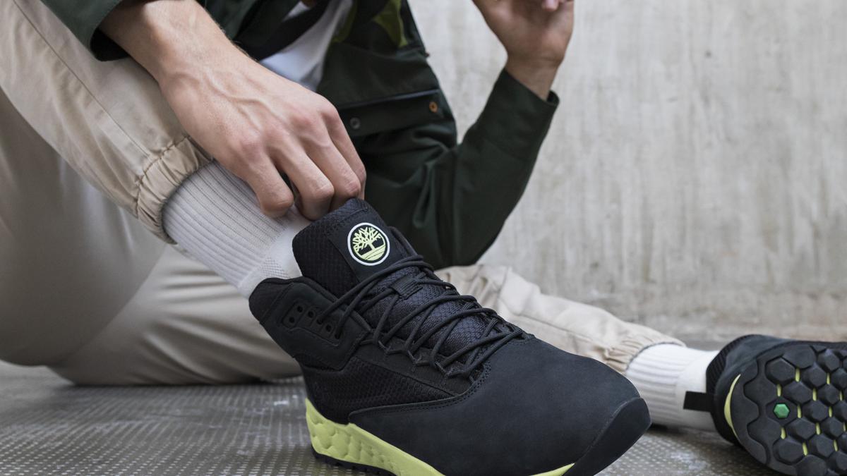 Sepatu Ramah Lingkungan, Terbuat dari Serat Tebu dan Karet Asli yang ...