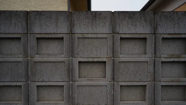 10 Model Pagar Sederhana Batako Tanpa Plester, Tampilannya Estetik Semi ...