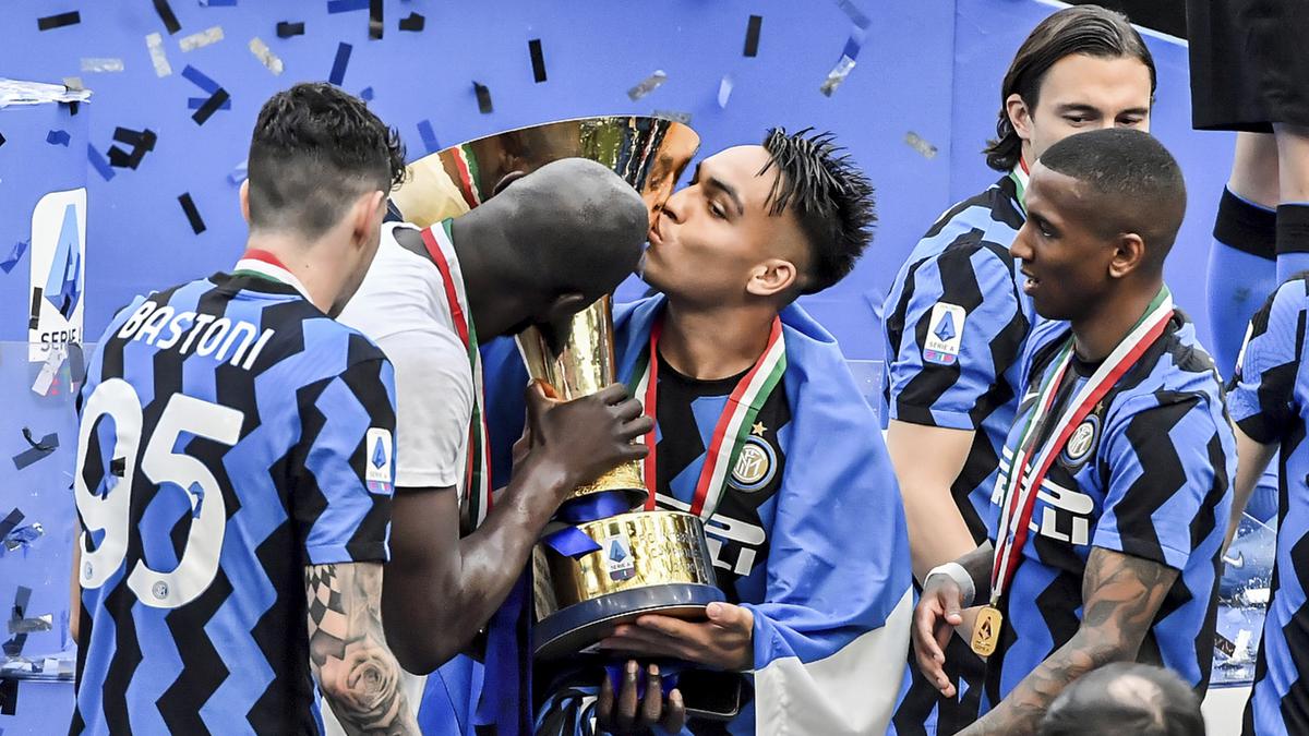 Nasib Sial Inter Milan: Baru Saja Juara, Skuad Malah Digembosi Habis ...