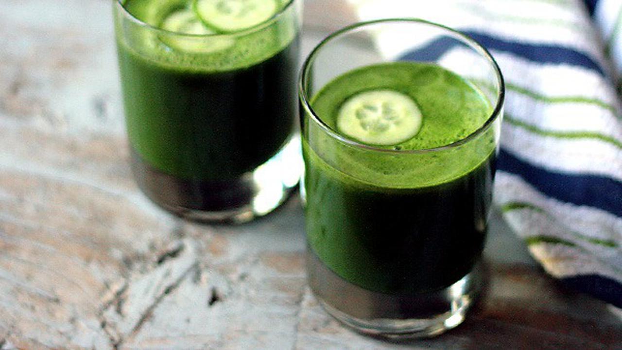 10 Manfaat Jus Seledri dan Timun, Segar dan Bisa Bantu Detoks Tubuh