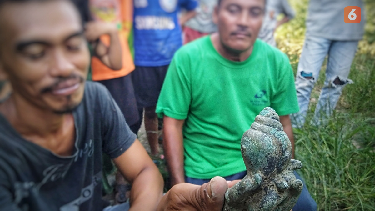 Misteri Fragmen Arca Dewa Wisnu yang Ditemukan Tak Sengaja di Muaro ...