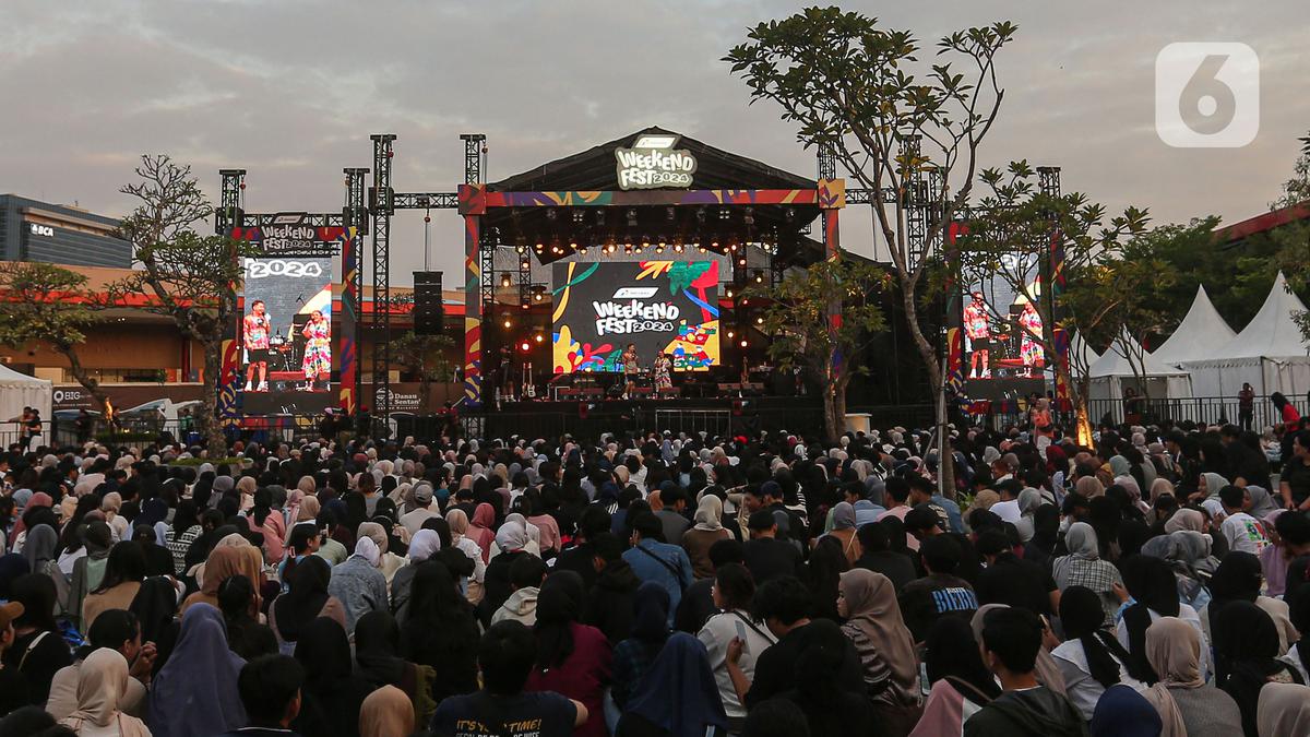 Ribuan Muda Mudi Padati Gelaran Pertamina Weekend Fest 2024 - Foto ...