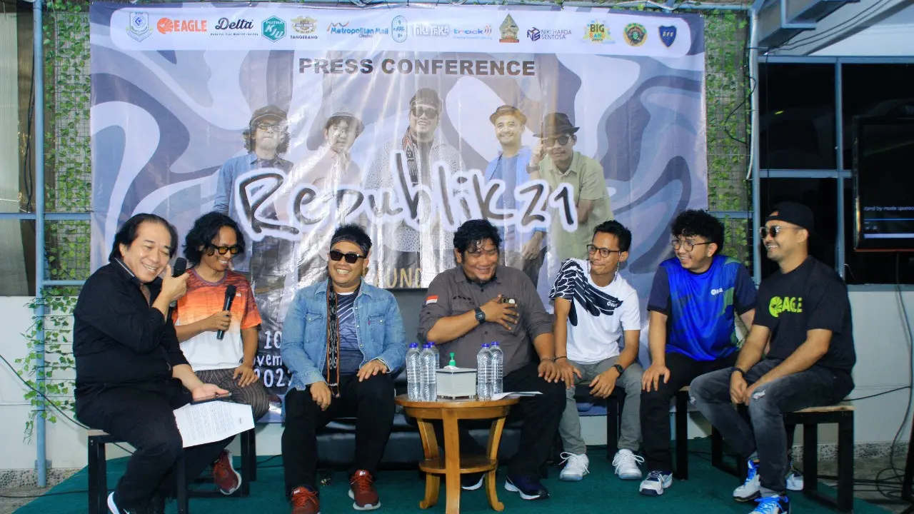 Band Republik 21 Promo Di Atas Truk dan Berjalan Sejauh 150 KM ...