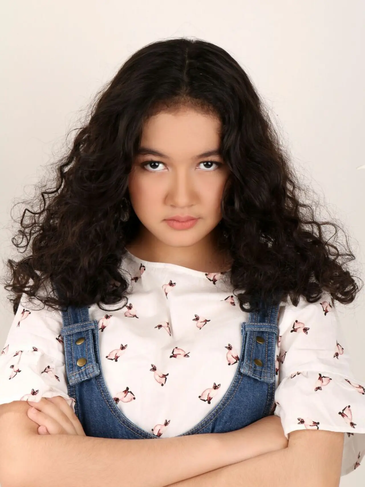 Fokus Jadi Model, Reva Bosten Tetap Rilis Single Ciptaan Sendiri ...