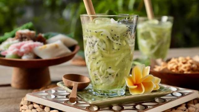 Cara Bikin Es Kuwut, Minuman Khas Bali yang Menyegarkan