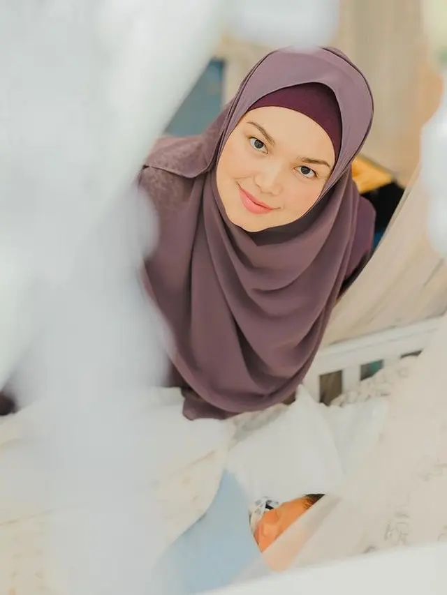 7 Potret Transformasi Siti Nurhaliza Sejak Muda, Makin Cantik dan Memesona di Usia 46 Tahun ...