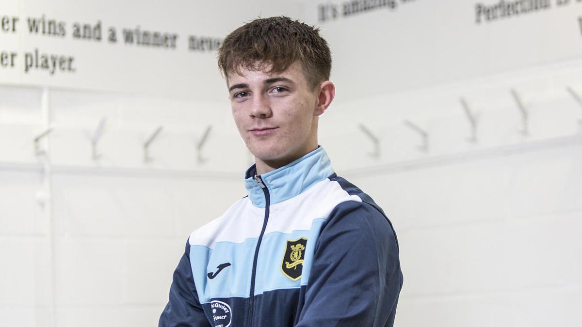 MU dan Liverpool Bertarung Demi Penyerang 16 Tahun - Bola Liputan6.com