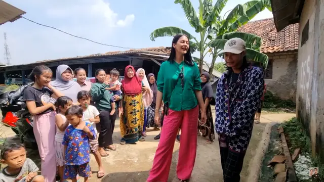 Nyaman Meski Tak Punya Dipan, Ini 7 Potret Rumah Bonge Citayam Fashion Week - Hot Liputan6.com