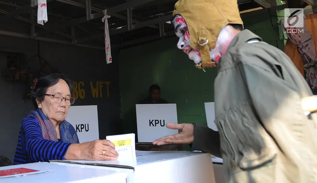 FOTO: Seram, TPS di Lebak Bulus Semua Petugasnya Jadi Hantu - Foto ...