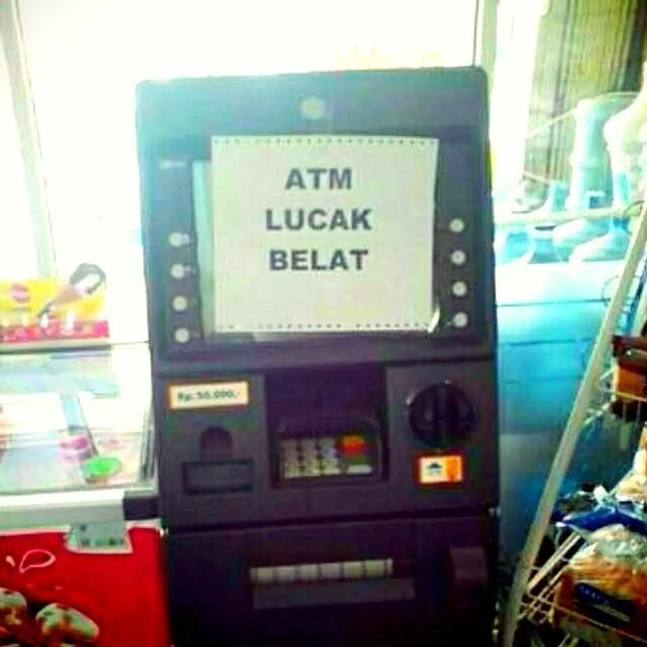 6 Tulisan 'ATM Rusak' Sok Imut Ini Kocak, Bikin Geli Sekaligus Ngakak ...