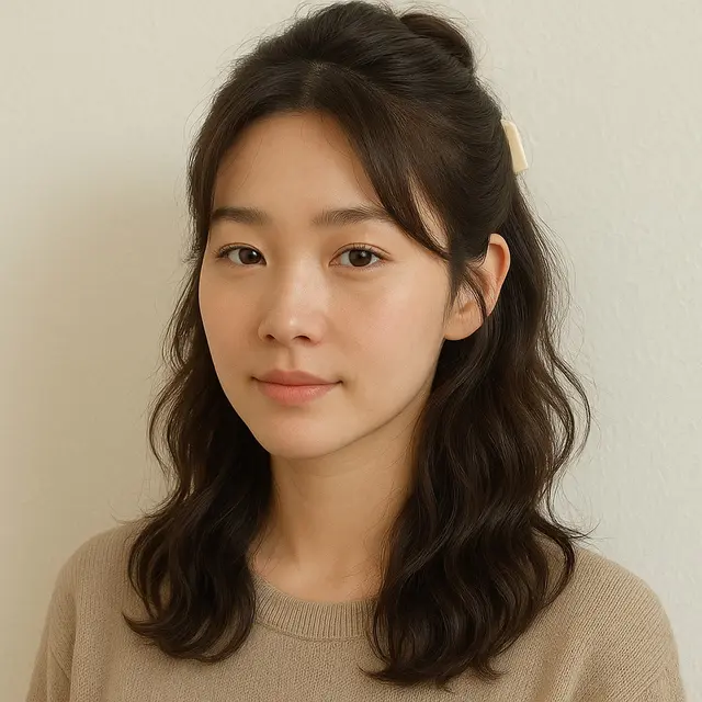 7 Model Rambut Tipis dengan Soft Waves Ala Korea 2025 yang Bikin Volume ...