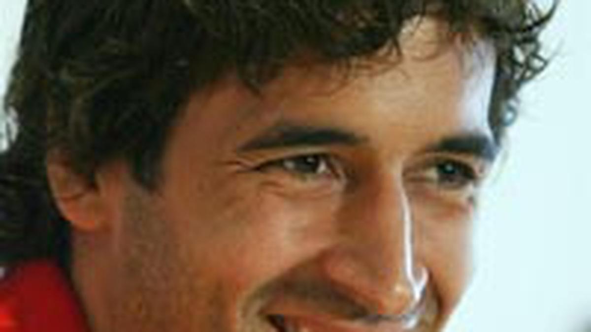 Penampilan Raul ke-100 di Tim Matador - Bola Liputan6.com