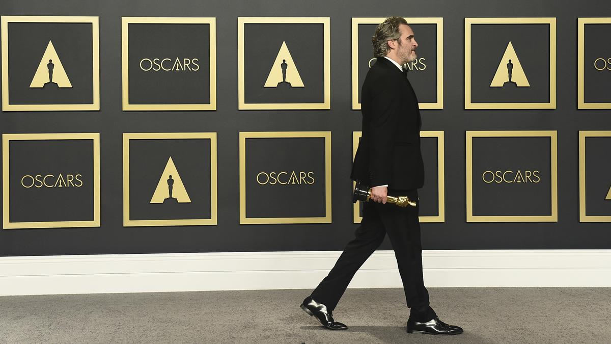 FOTO: Lewat Film Joker, Joaquin Phoenix Jadi Aktor Terbaik Oscar 2020 ...