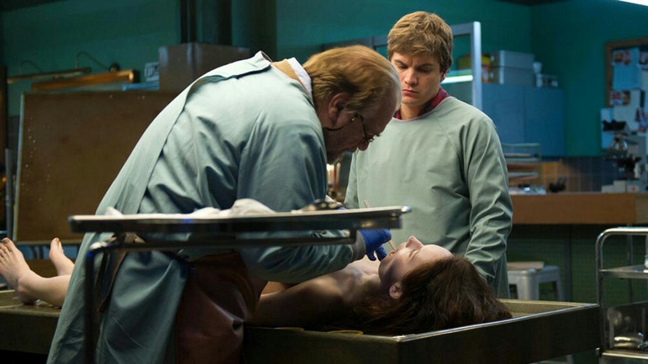 Sinopsis Film The Autopsy of Jane Doe, Kisah Mistis di Ruang Autopsi