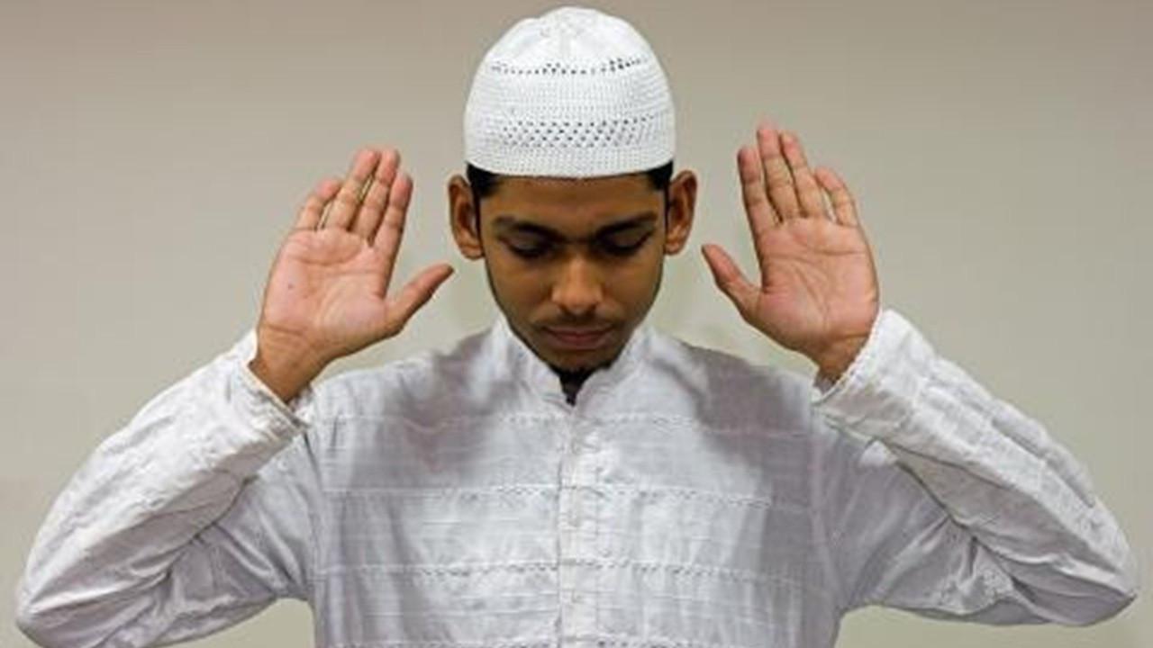 Bacaan Takbir 7x Sholat Idul Fitri, Ketahui Dzikir Sunnah di Sela Takbir
